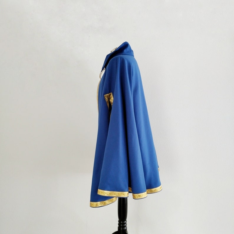 Rapier and Sword Fencing Cape Made of Maroon Twill Decorated - Etsy