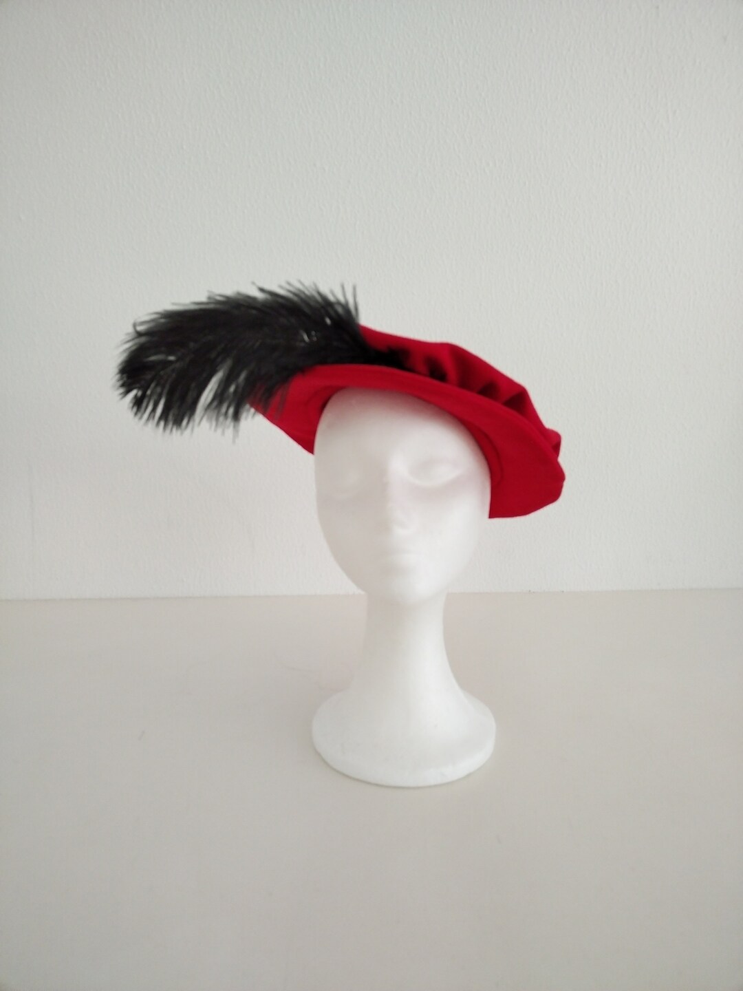 Renaissance Cap, Tudor Red Woolen Hat Adorned With a Black Feather ...