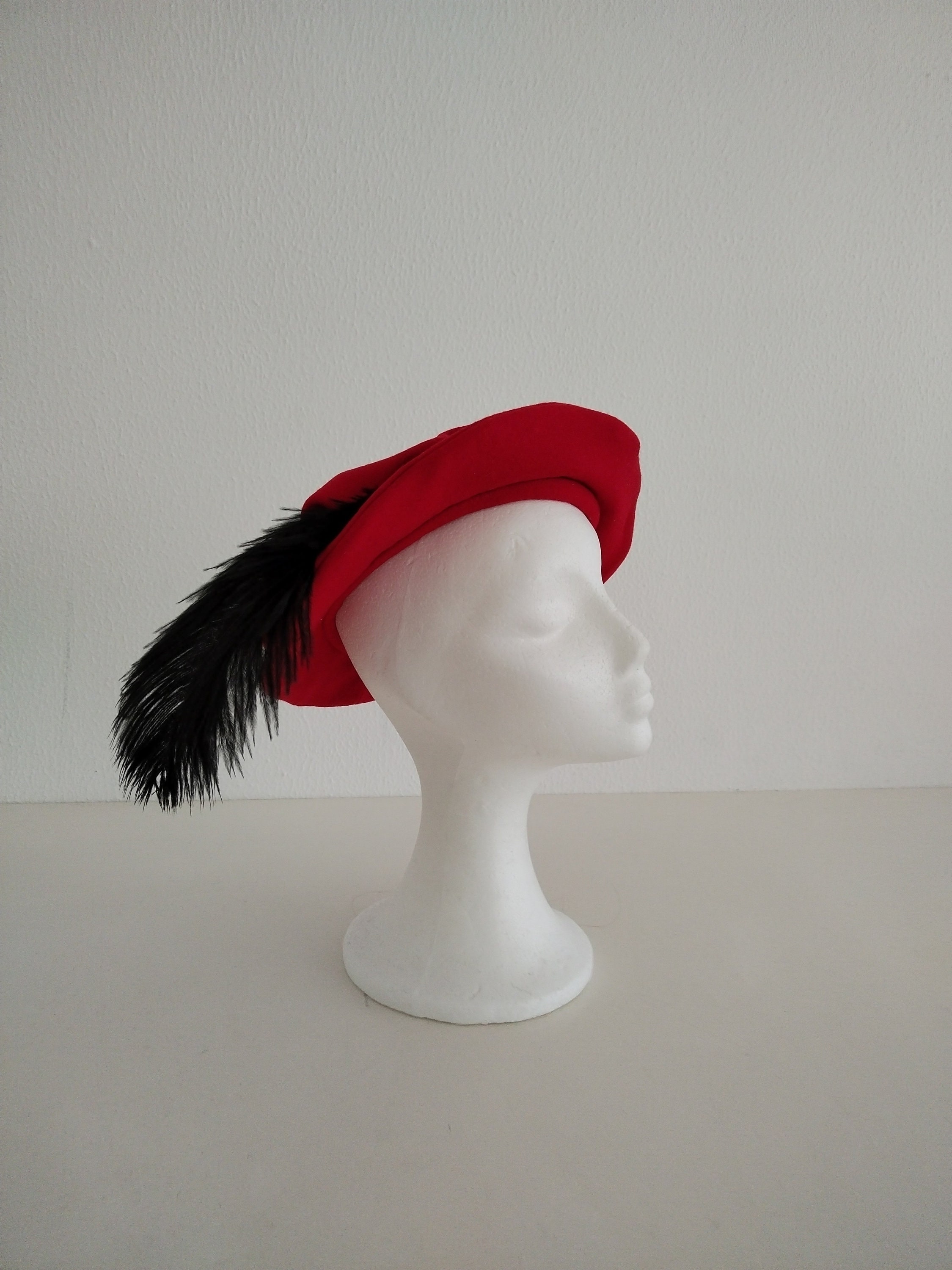 Renaissance Cap, Tudor Red Woolen Hat Adorned With a Black Feather ...