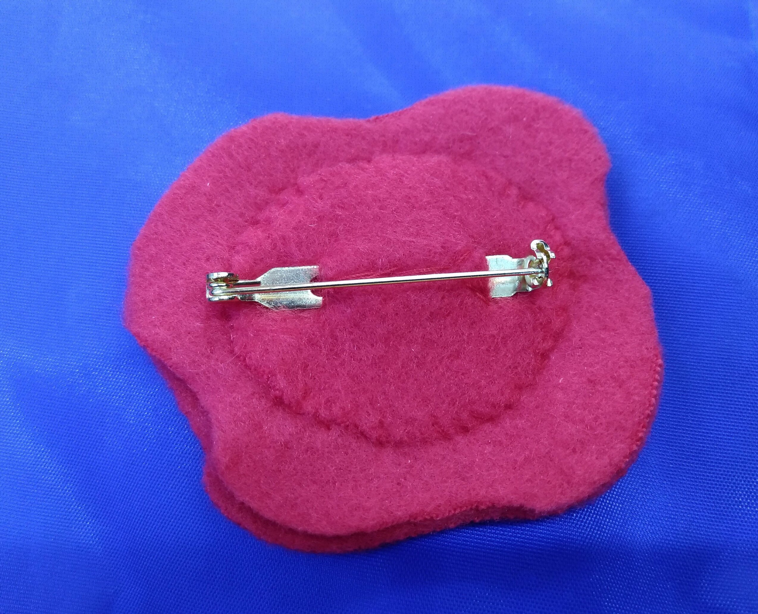 Red Poppy Lapel Pin for Memorial Day Remembrance - Lest We Forget - Etsy