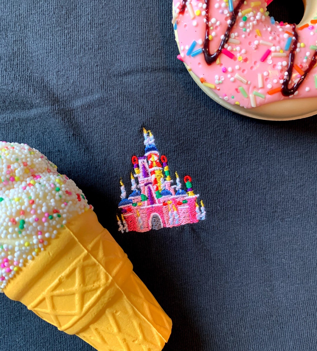 Walt Disney World Cake Castle 25th Anniversary Embroidered T-shirt ...