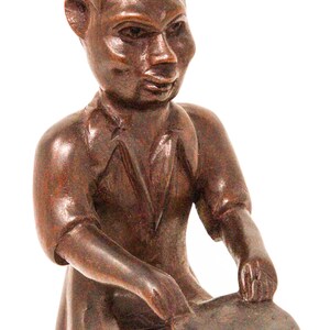 Vintage African Wood Sculpture of Man Playing A Drum. Art Statue of ...