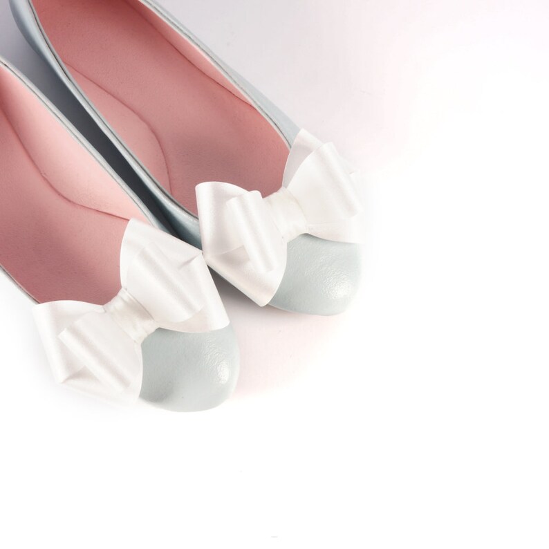 White Satin Fabric Bridal Shoe Clips, White Shoe Clips for Women, Bow ...