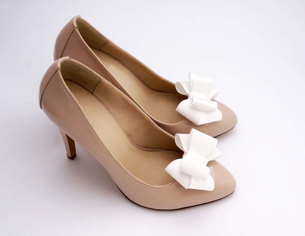 White Satin Fabric Bridal Shoe Clips, White Shoe Clips for Women, Bow ...