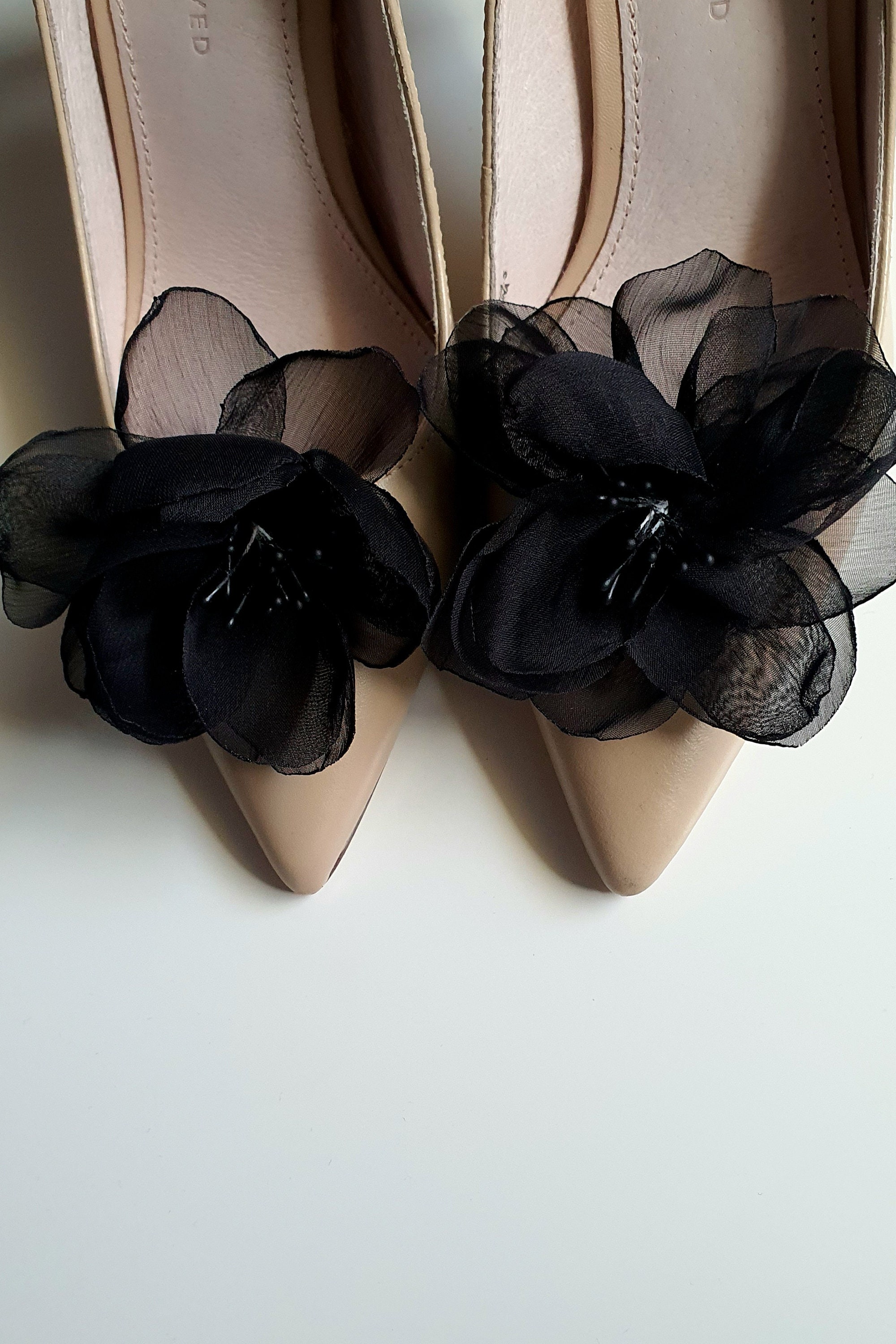Beautiful Flower Wedding Shoes Clips, Beige Chiffon Fabric Flowers Shoe ...