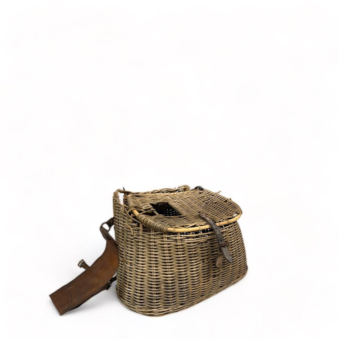 Vintage Fishing Creel for Rustic Cabin or Lodge Decor, Fishing Gear ...