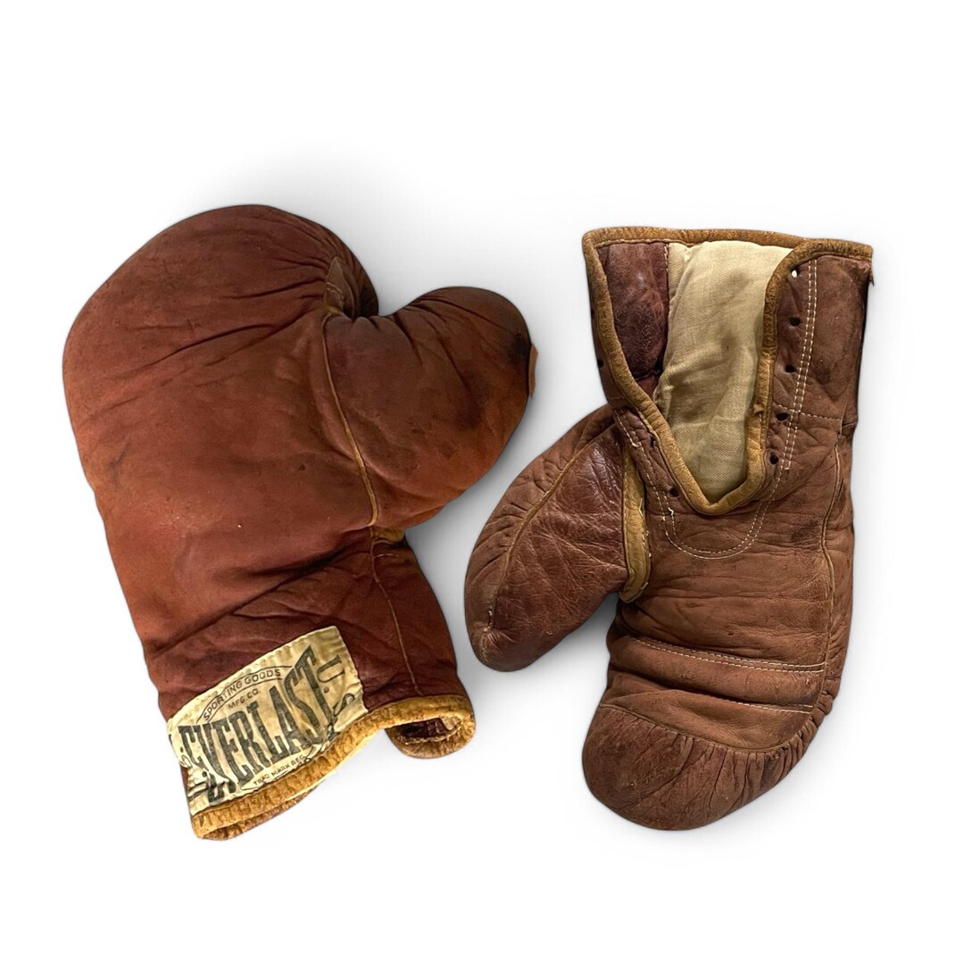Vintage Everlast Boxing Gloves - Retro Sports Collectible, Game Room ...