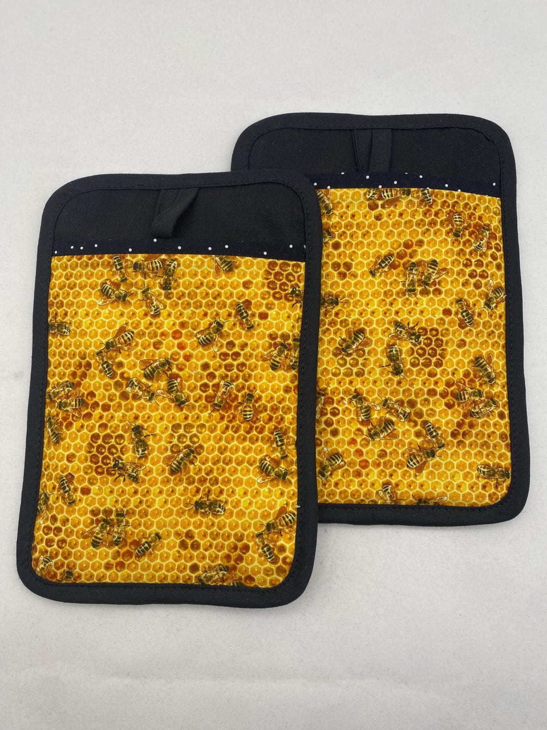 Two Square Pocket Pot Holders - BEES, Beekeepers, Gardeners, Apiary ...