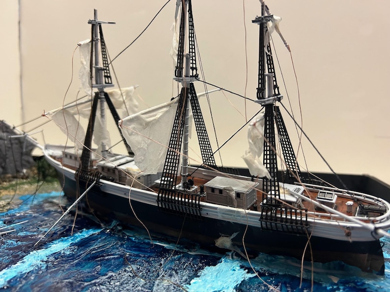 Sailing Ship Wreck Diorama --detailed PLASTIC Scale Model- 19 Inch ...