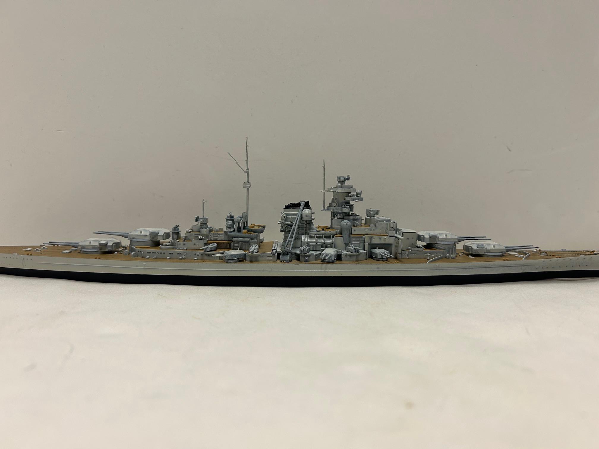 German Battleship Bismarck--plastic Waterline Ship Model- 1/700 Scale ...