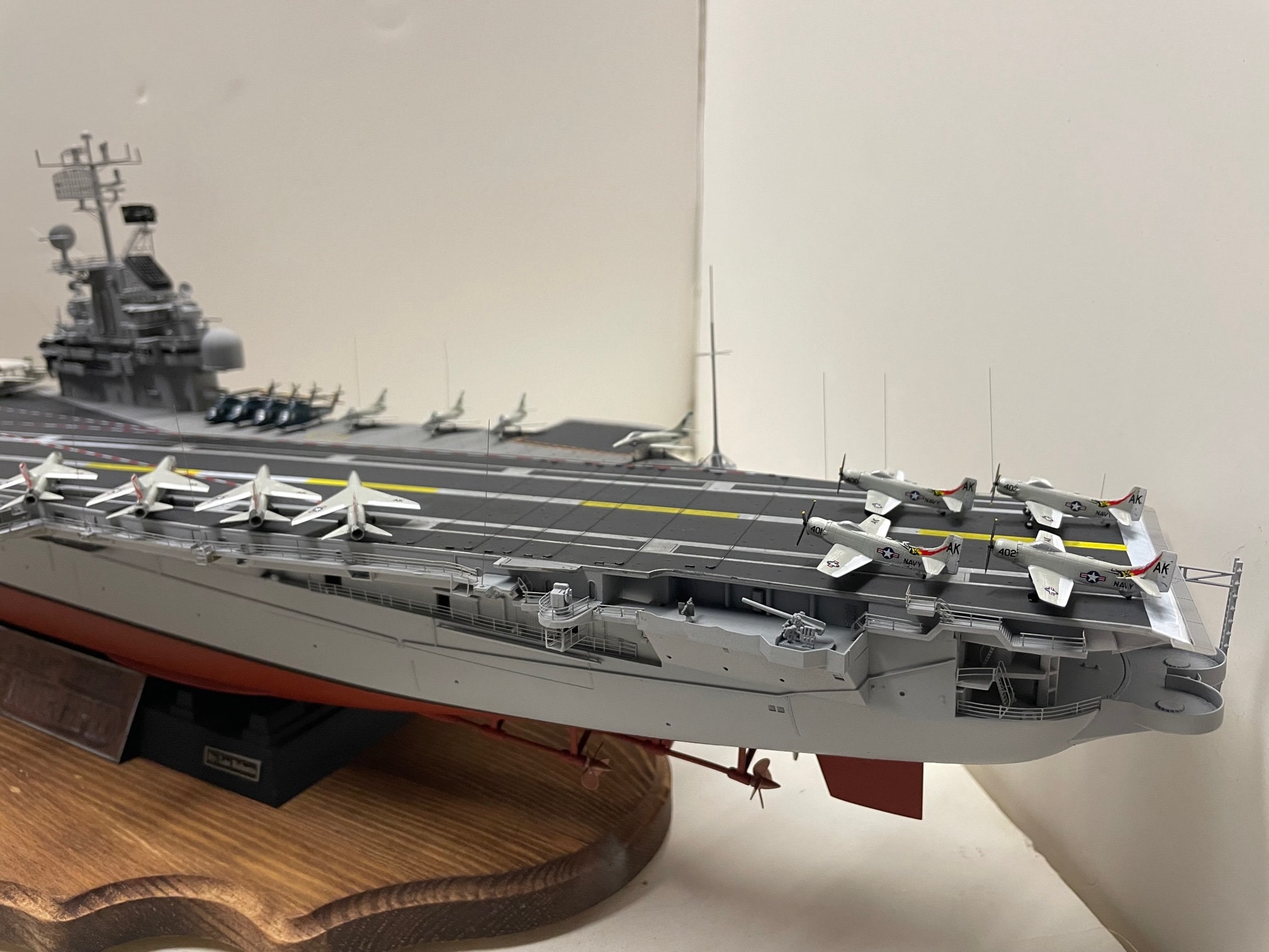 USS Intrepid Cvs-11detailed Ship Model 1/350 Scale - Etsy