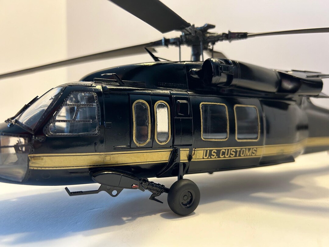 Sikorsky UH-60 Blackhawk US Customs Helicopter---detailed Scale Model ...
