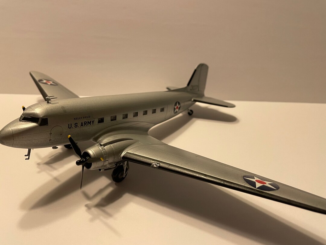DC-3/C-47 Skytrain/ Gooney Bird Model plastic Scale Model HO Scale - Etsy