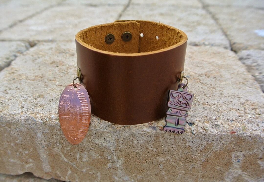 Pulsera de cuero Tiki Room Pressed Penny Disneyland 60th - Etsy España