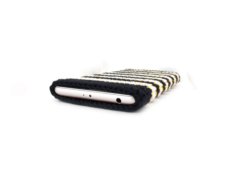 IPhone 17e Pouch, Google Pixel 10a Eco Sock, Zenfone 12 Ultra Phone ...