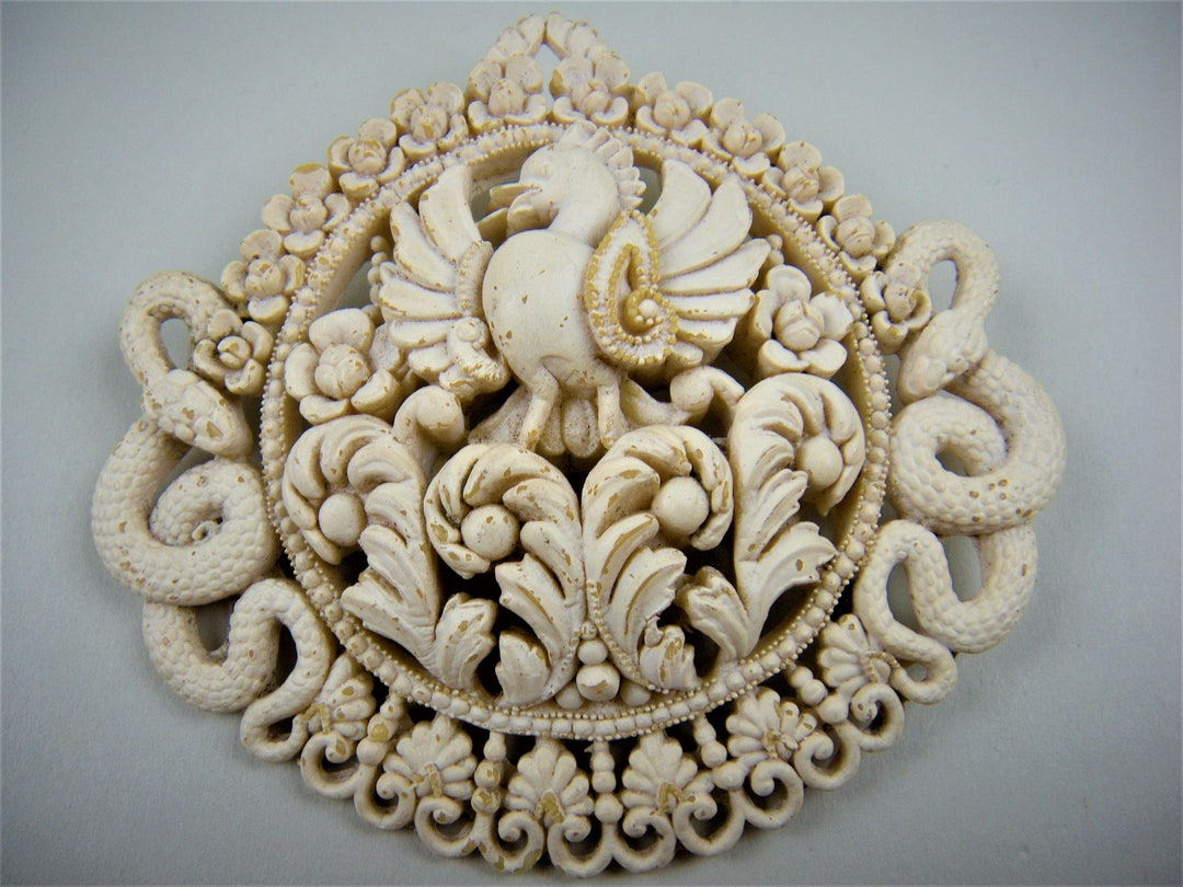 Mesmerizing 1930's Celluloid Huge Brooch - Etsy