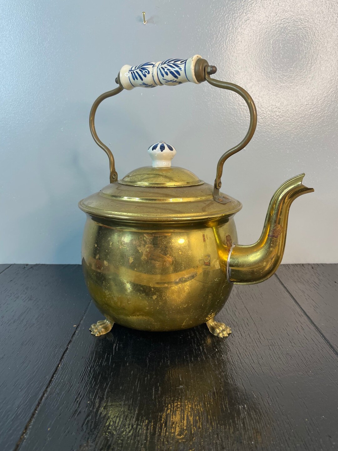 Vintage Holland Ceramic Blue White Delf Clawfoot Brass Gold Metal ...