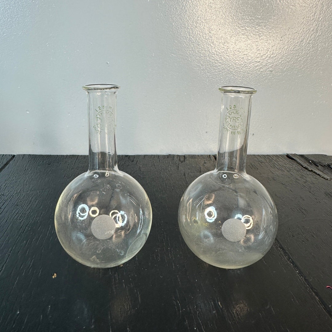 Vintage Pyrex Lab Glass Flask 125 Ml Rare Collectible Green Lettering ...