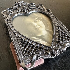 Vintage 3x4 Heart Cutout Silver Floral Flower Garland Metzke Pewter ...