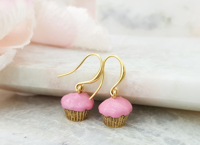 CUPCAKE NECKLACE GOLD Little Baker Necklace Gift, Bakering Gift for ...