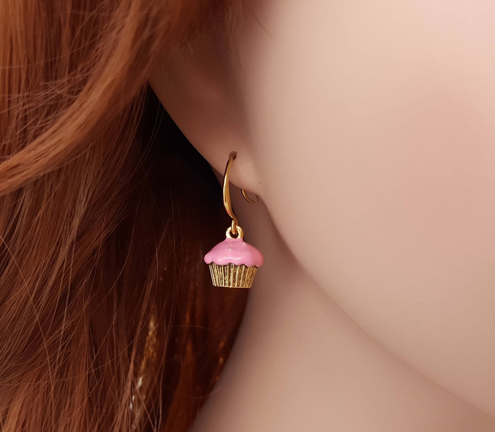 CUPCAKE NECKLACE GOLD Little Baker Necklace Gift, Bakering Gift for ...