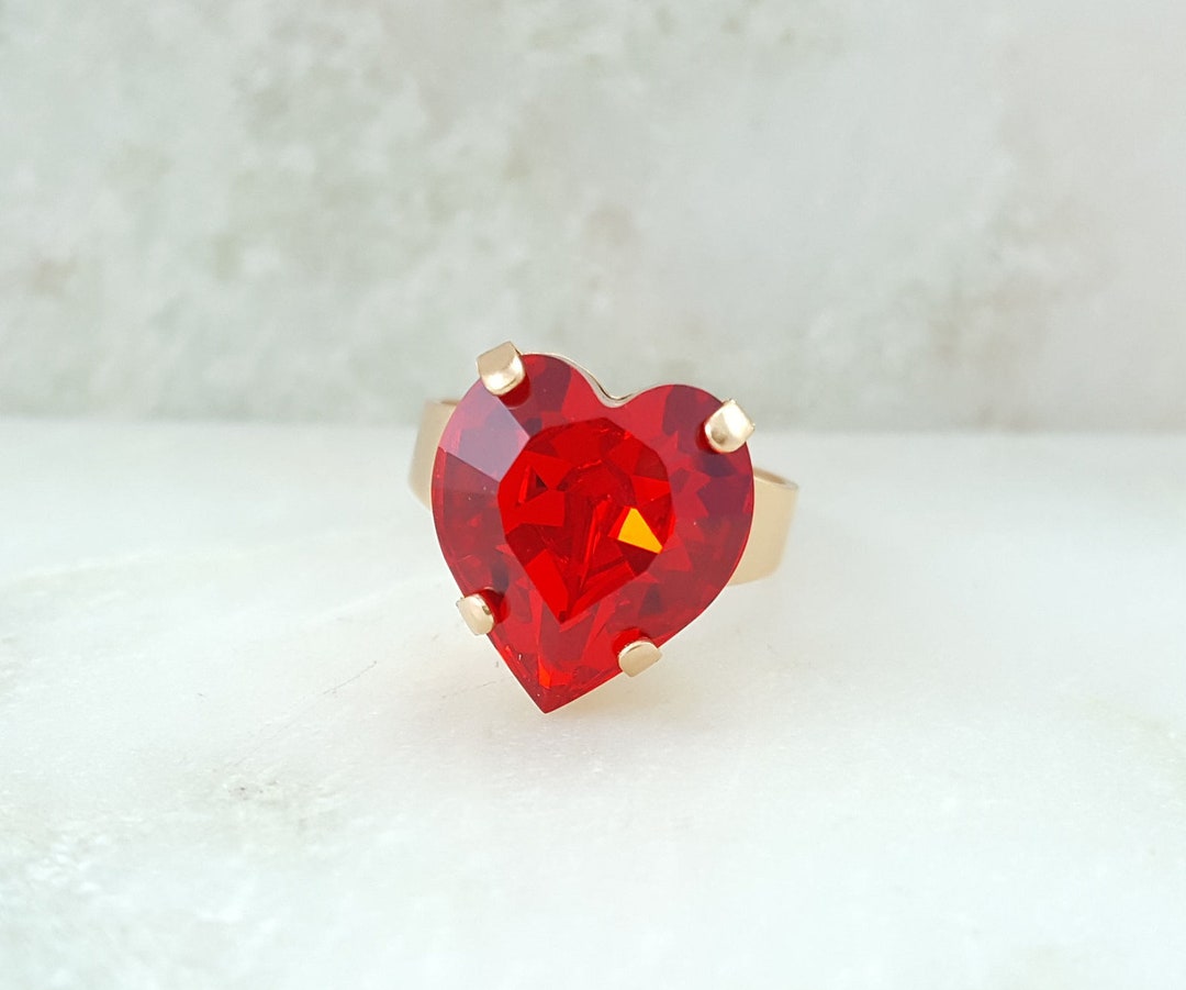 RED HEART RING Gold Heartshaped Red Crystal Statement Ring, Big ...