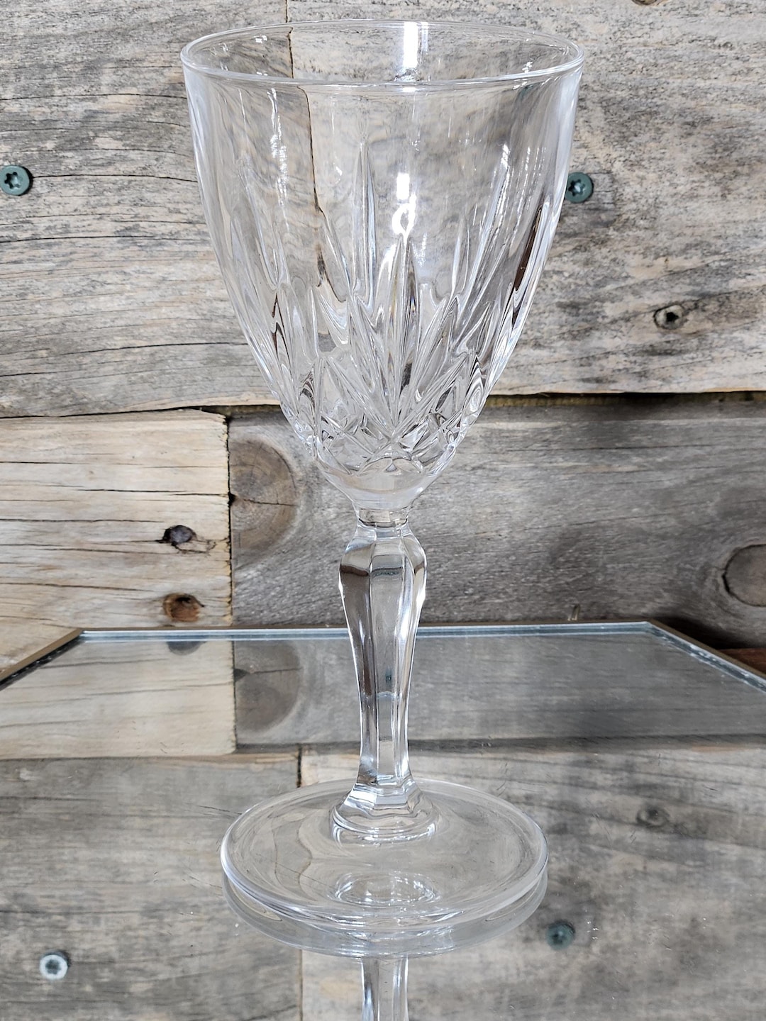 Oneida Blown Glass Crystal Wine Glass - Lucia Pattern - Lead Crystal - Etsy