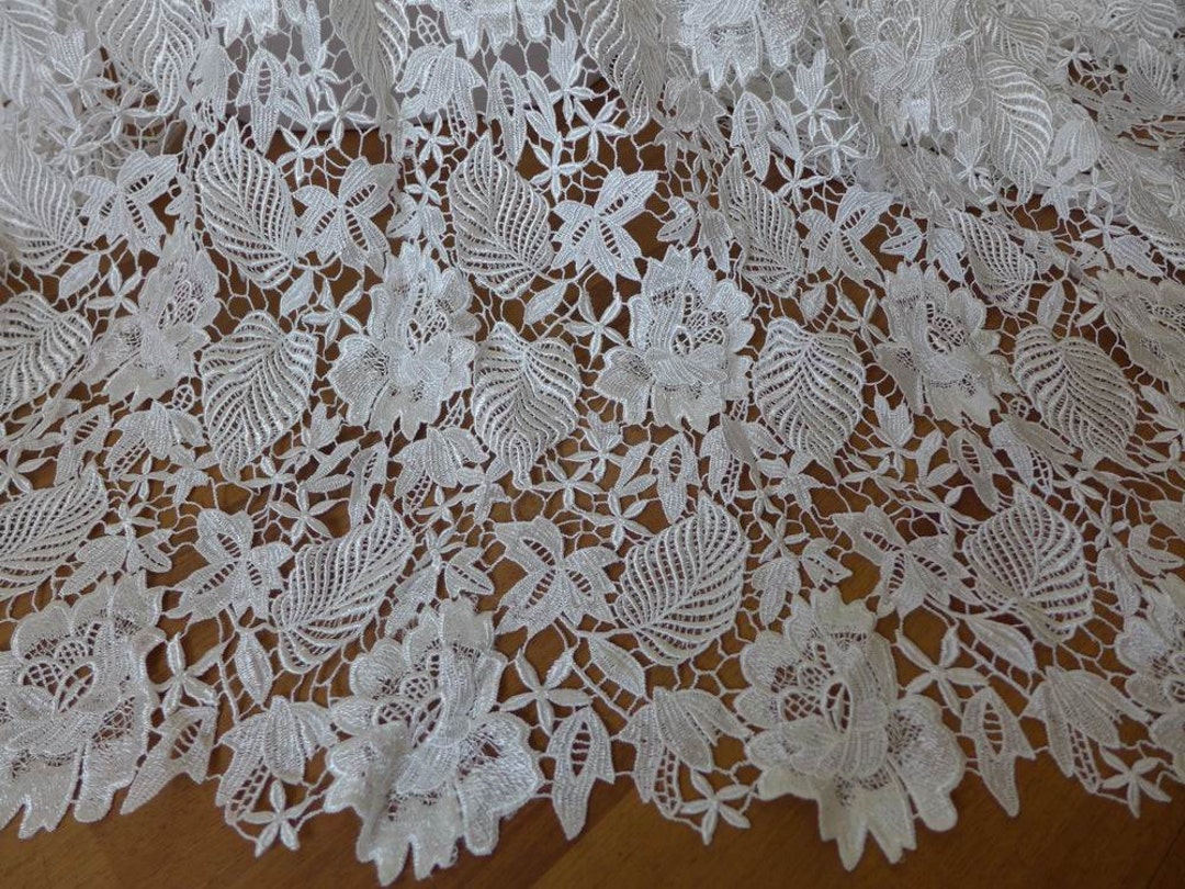 Elegant White Fabric Rose Floral Embroidered Lace Fabric Bridal Fabric ...