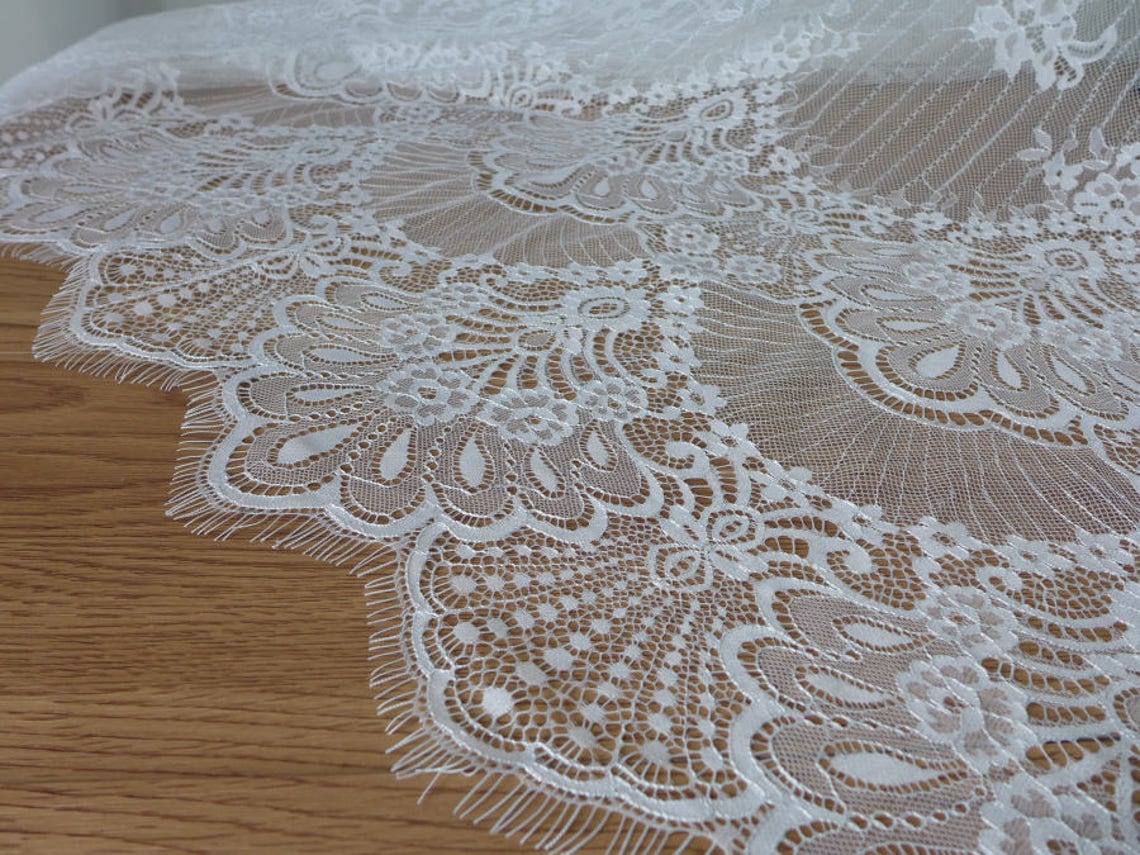 Chantilly encaje vestido de novia tela suave blanco vieiras | Etsy