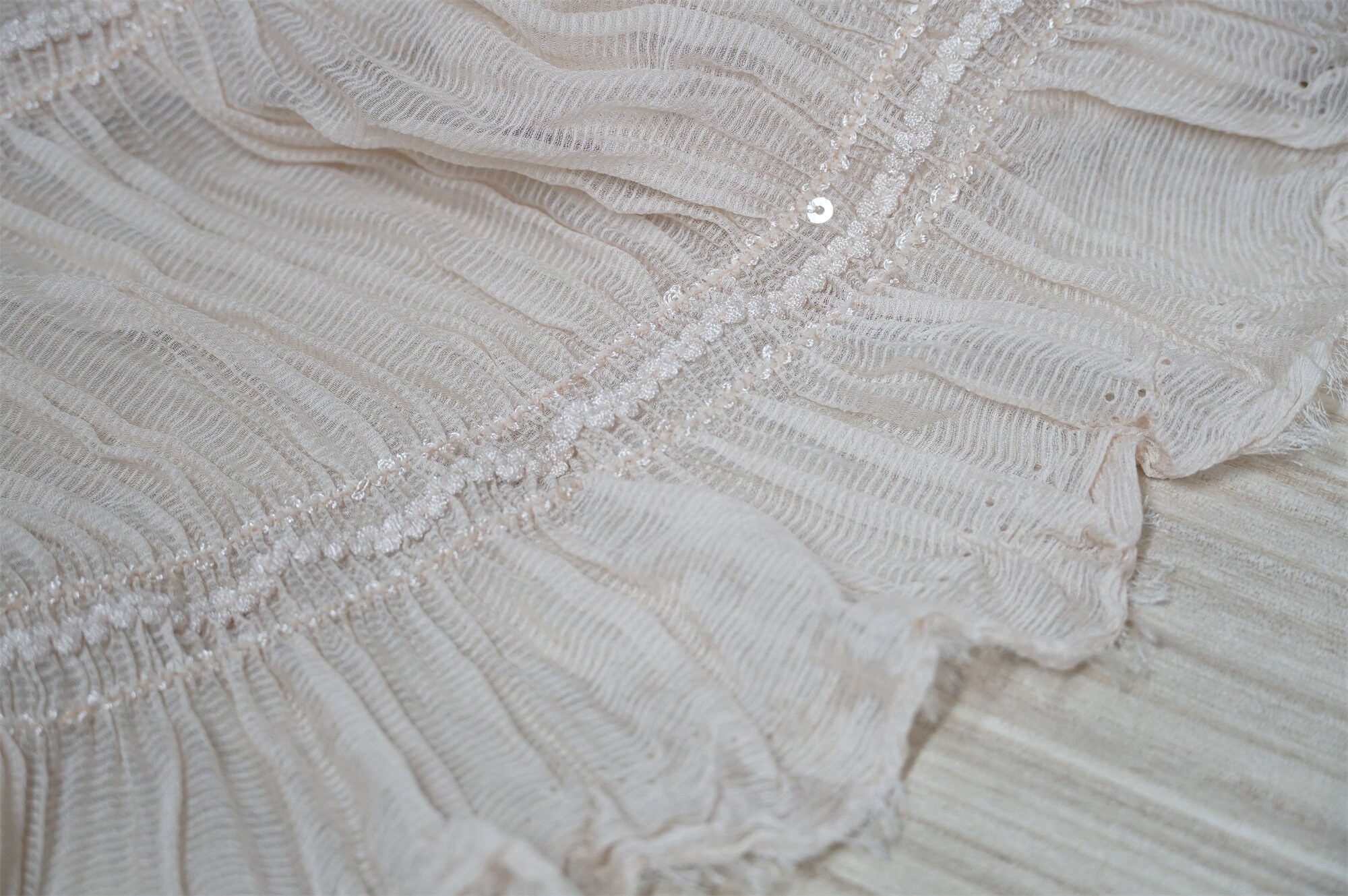 Soft Ruched Fabric Cream Sequins Embroidered Elastic Chiffon Fabric for ...