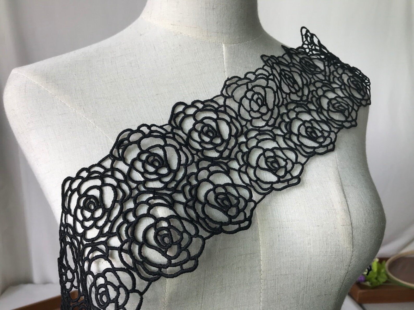 2 Yards Venice Lace Trim Black Rose Flower Trim Lace for | Etsy