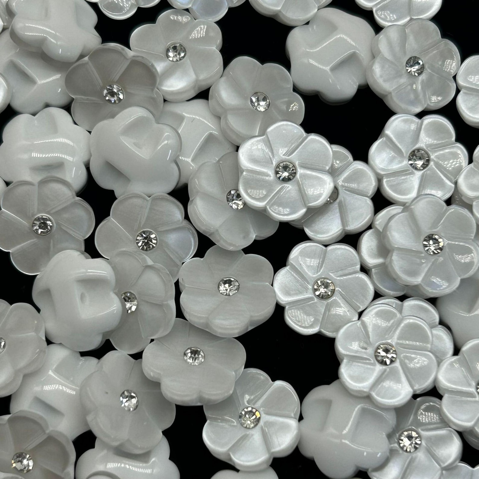 White Flower Buttons, Plum Blossom Button, Resin Material Button ...