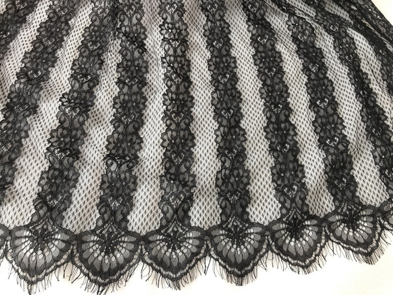 Black Lace Fabric Scalloped Fabric Chantilly Corded Lace by - Etsy