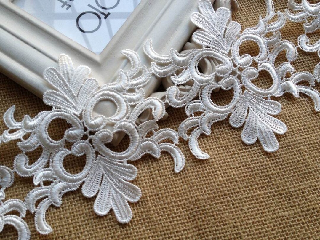 Vintage-style Wedding Bridal Venise Lace Trim in Ivory for Veils, Lace ...