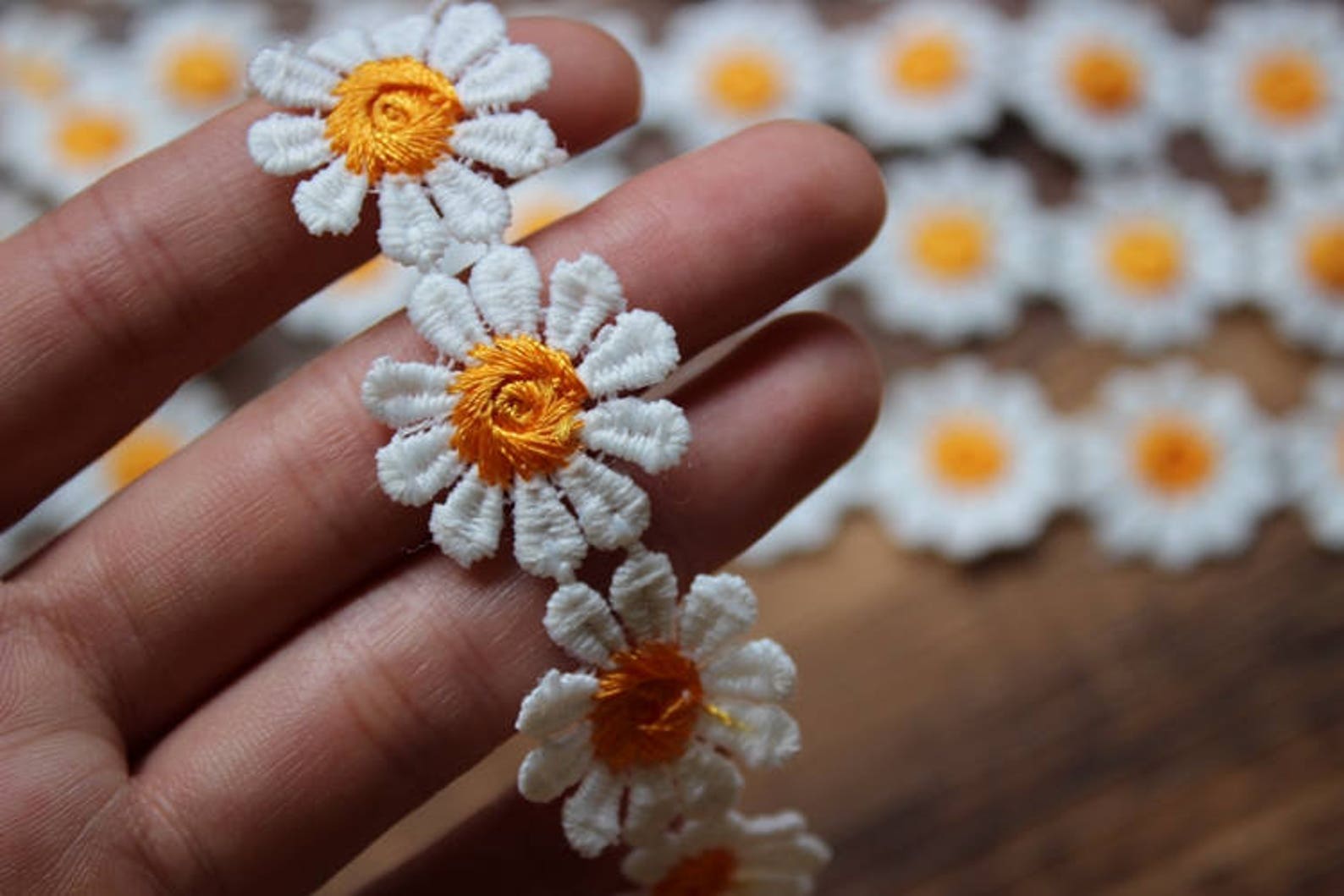 Daisies Trim Flower Trim Lace off White and Orange Flower - Etsy
