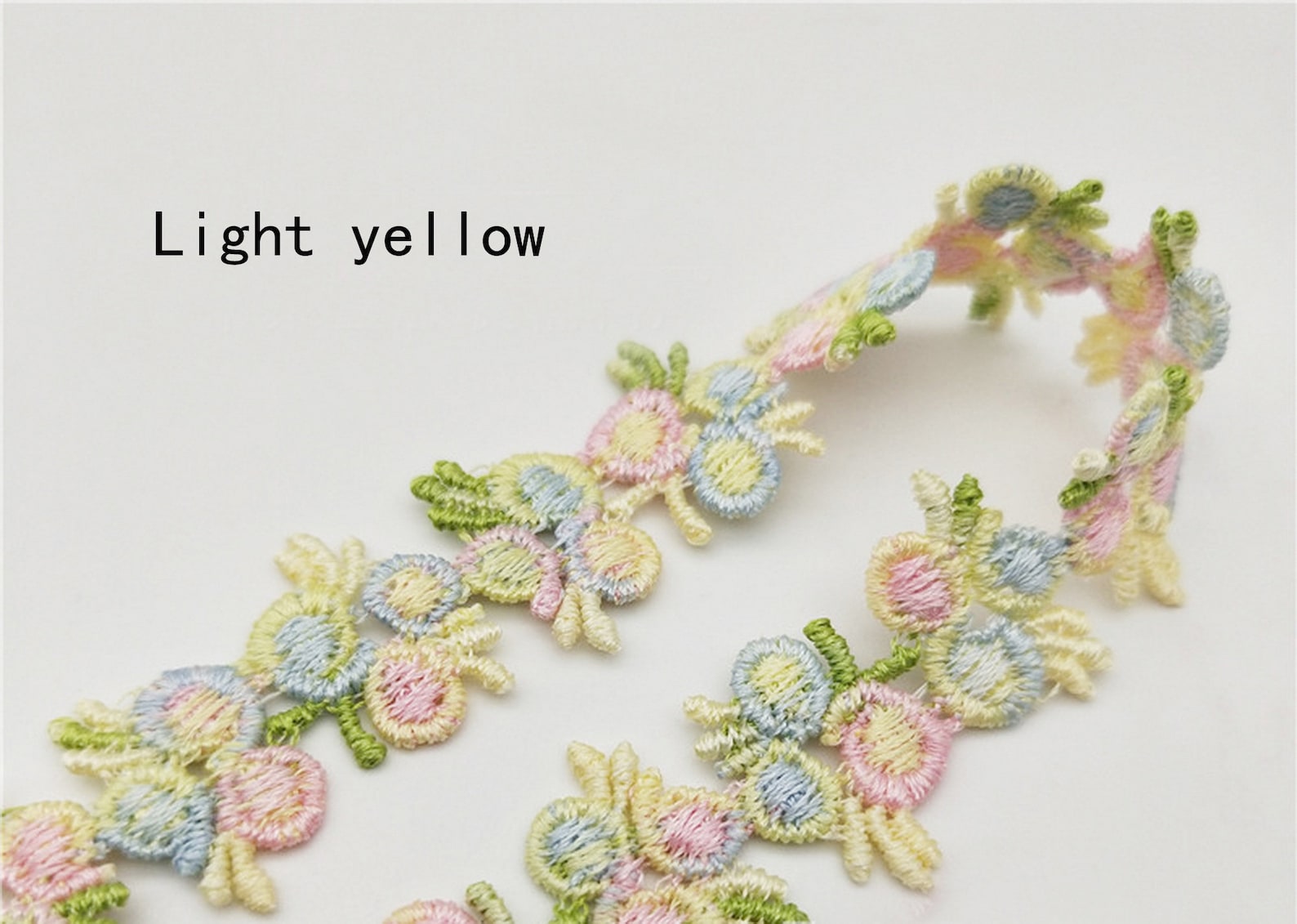 Delicate Floral Rococo Cherry Trim, Vintage Style Embroidered Lace ...