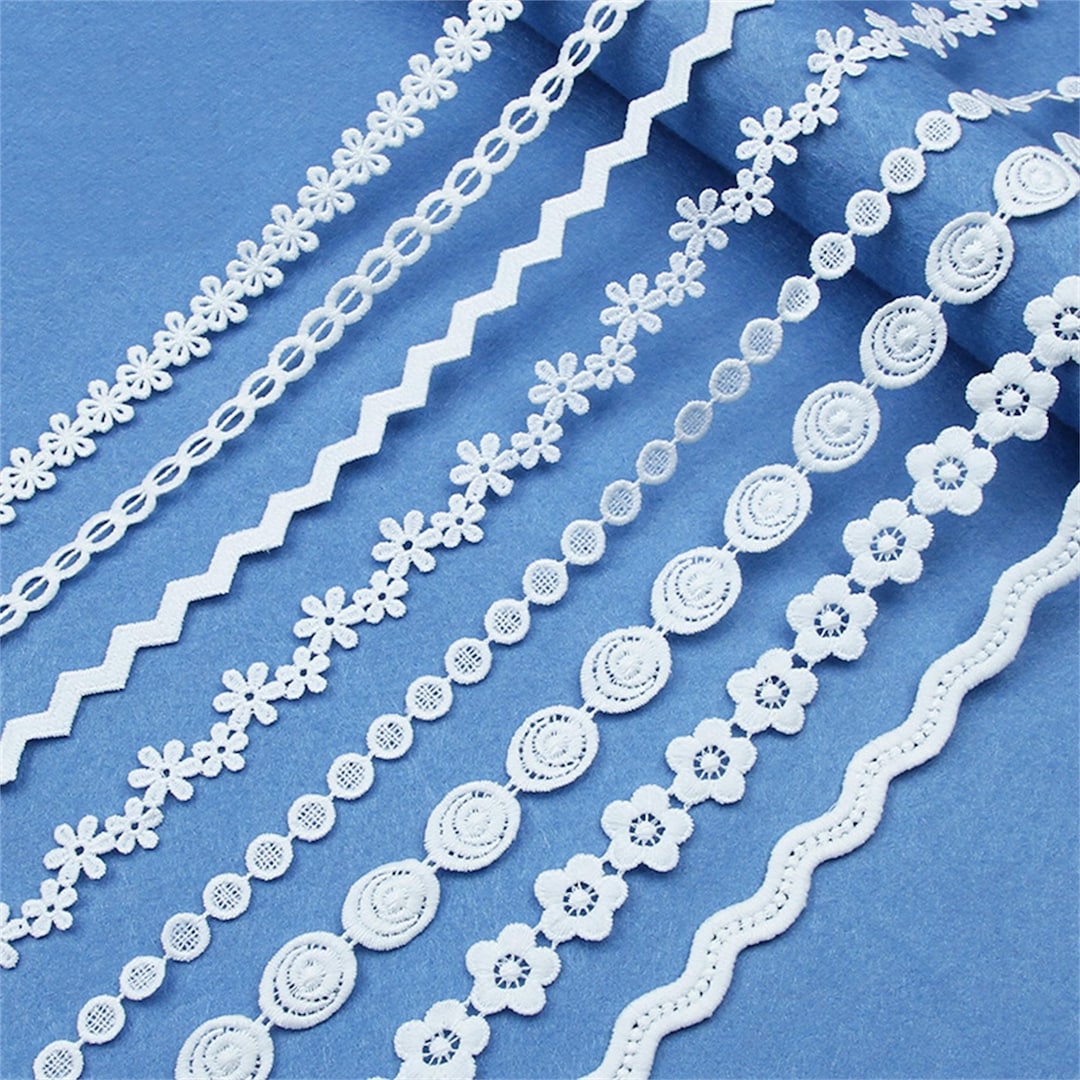 Off White Venice Lace, Guipure Lace, Round Loop Lace, Mini Flower ...