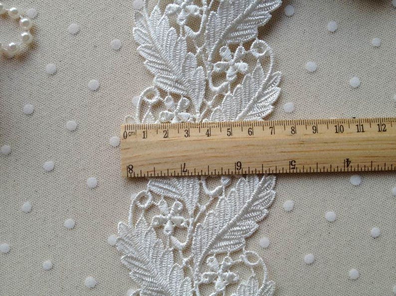 Ivory Venise Lace Embroidery Leaves Design Lace for Costume Design ...