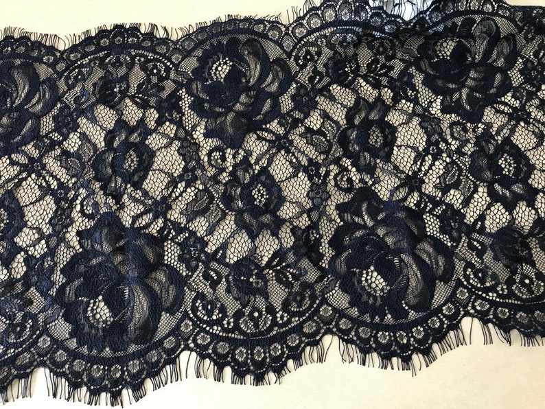 French chantilly lace graceful rose flower lace delicate | Etsy