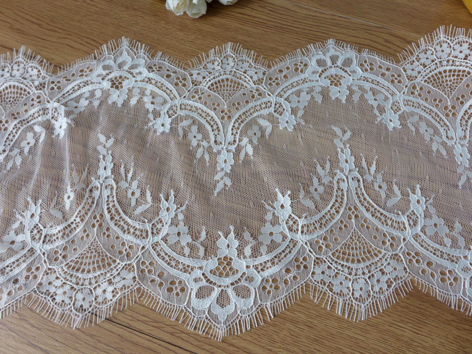 3 Meters Ivory Lace Table Runners Chantilly Lace Delicate - Etsy