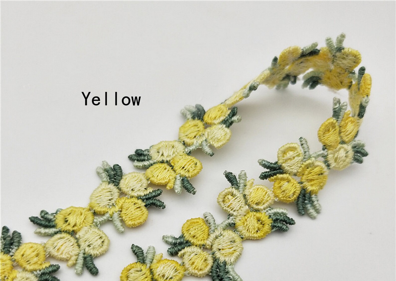 Delicate Floral Rococo Cherry Trim, Vintage Style Embroidered Lace ...