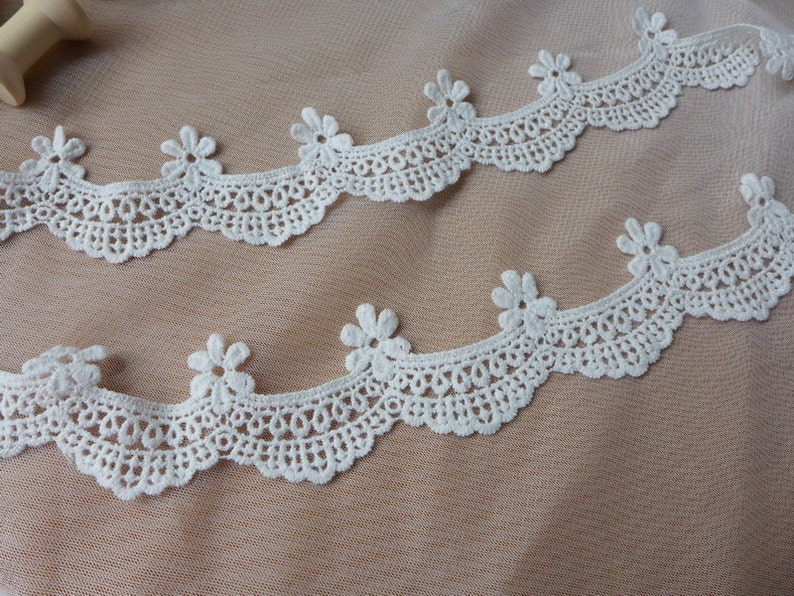 Delicate Scalloped Flower Lace With Eyelet Trim Cotton off | Etsy