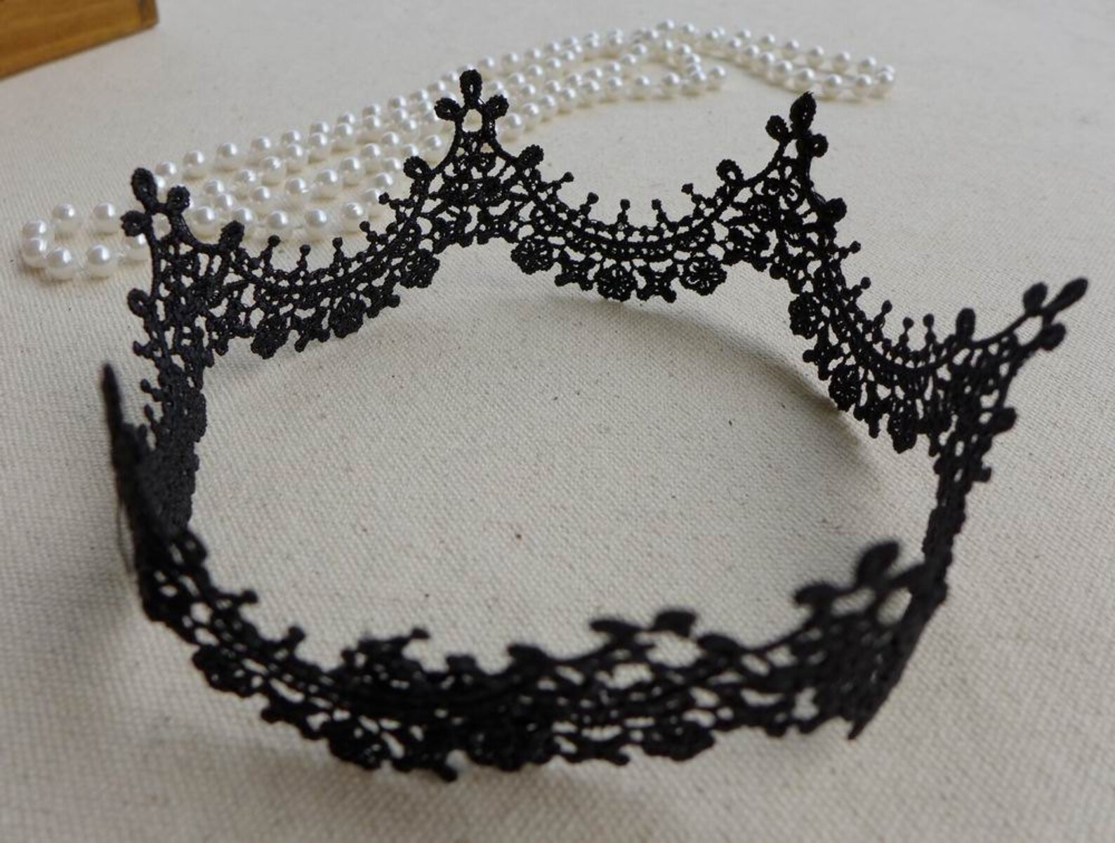 Little Black Lace Trim, Delicate Scalloped Floral Lace, Black Venise ...