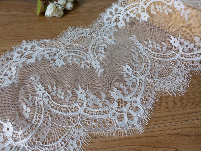 3 Meters Ivory Lace Table Runners Chantilly Lace Delicate | Etsy