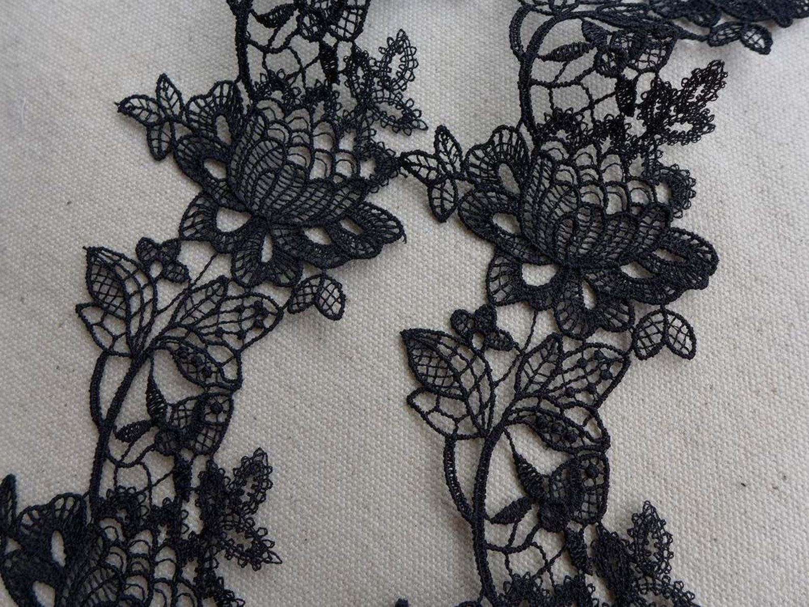 Delicate Black Venice Lace With Rose Applique for Weddings, Headbands ...