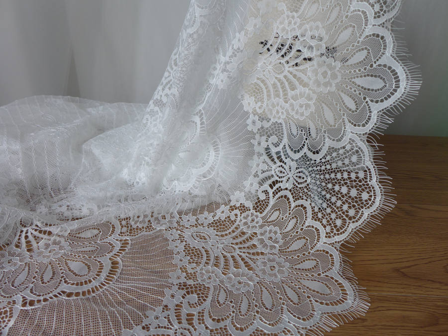 Chantilly encaje vestido de novia tela suave blanco vieiras | Etsy