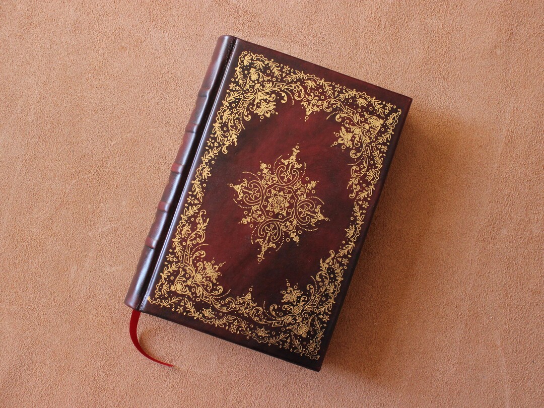 Red Grimoire Leather Journal, Handmade Sketchbook, Spell Book, Book of ...