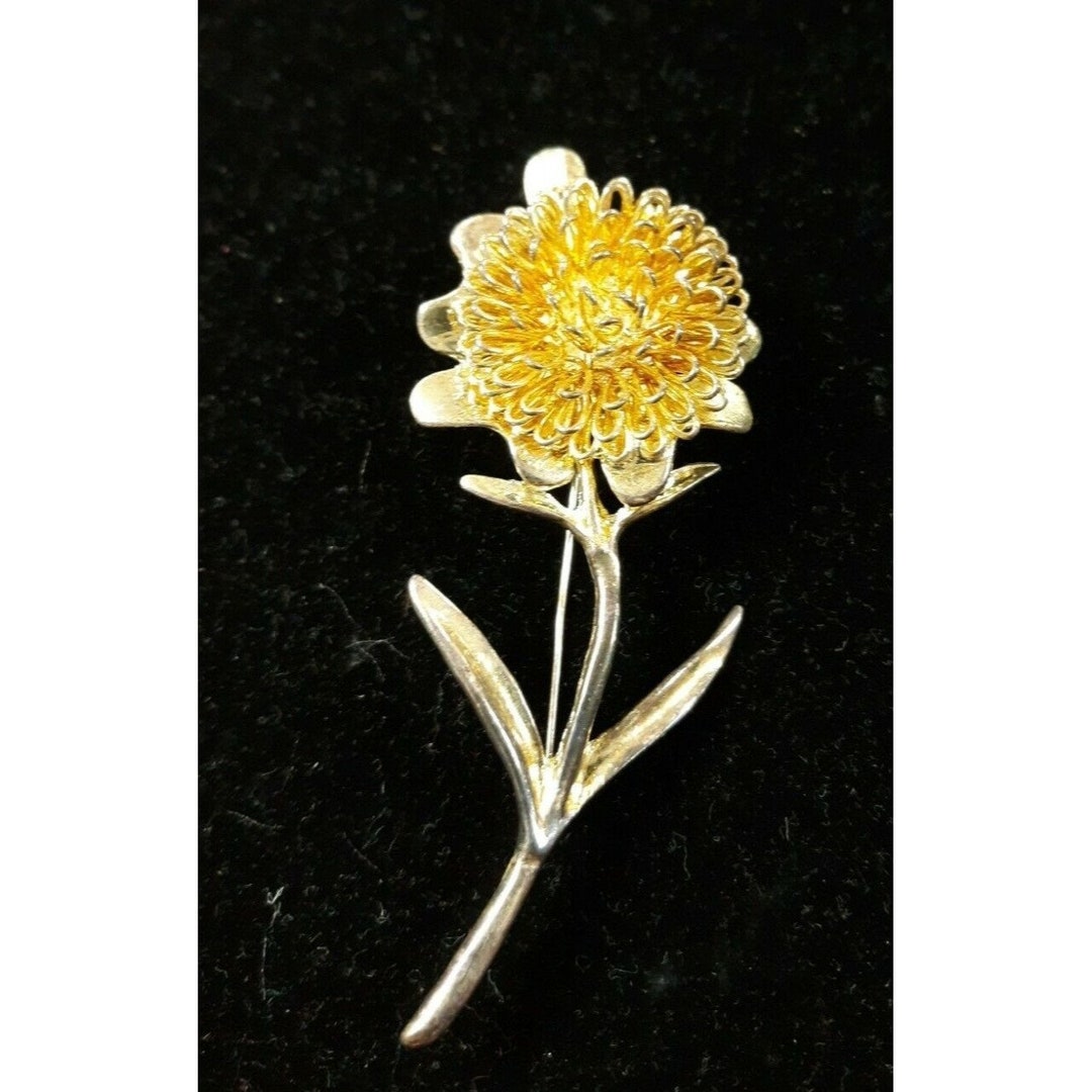 Vintage Gold Tone Flower Brooch With Three Dimensional Petals - Etsy