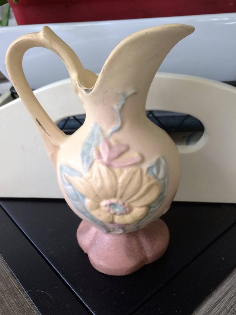 Vintage Hull USA Magnolia Pitcher Ewer Shabby Chic Victorian Cottage ...