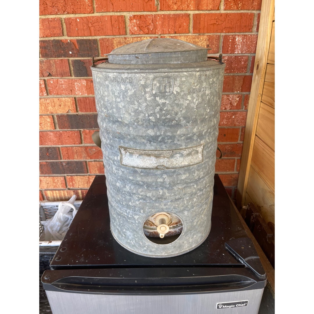 Vintage Galvanized Igloo 5 Gallon Water Jug - Etsy